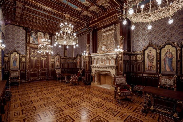 Entry & Tour Buda Castle - Inside Royal Palace - Buda Castle